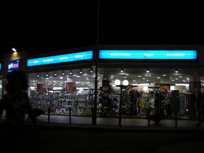 Illuminated Signs / ΦΩΤΙΖΟΜΕΝΕΣ ΕΠΙΓΡΑΦΕΣ - Cyprus Signs | Κύπρος ...